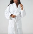 Kashwére Kapua Shawl Collared Robe in White